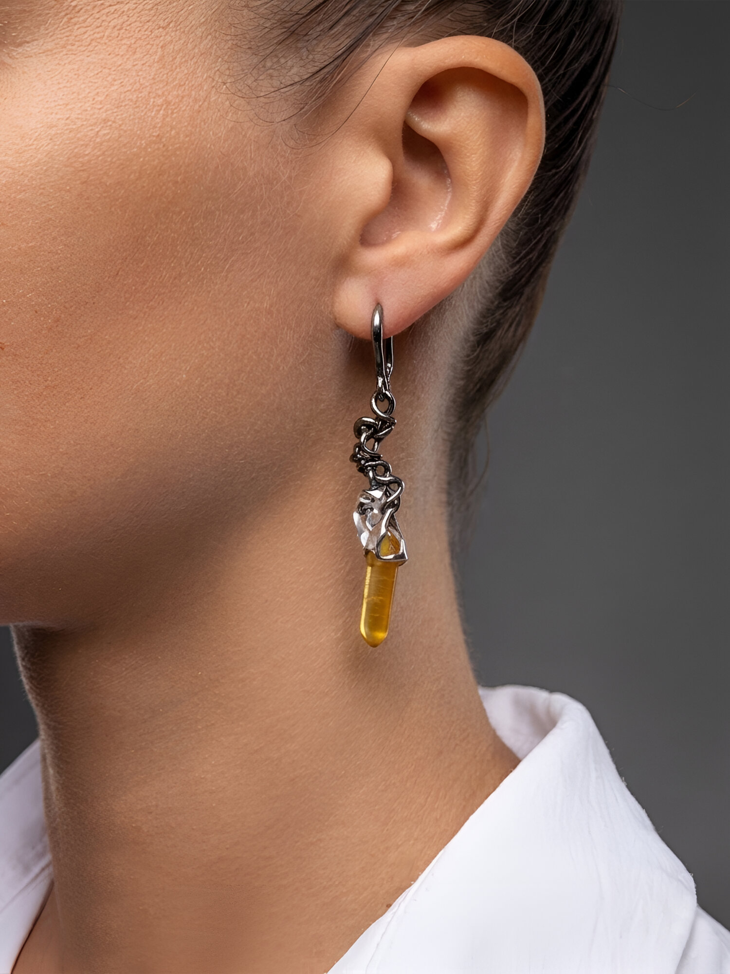 Серьги, серебро, 925 проба, чернение, янтарь