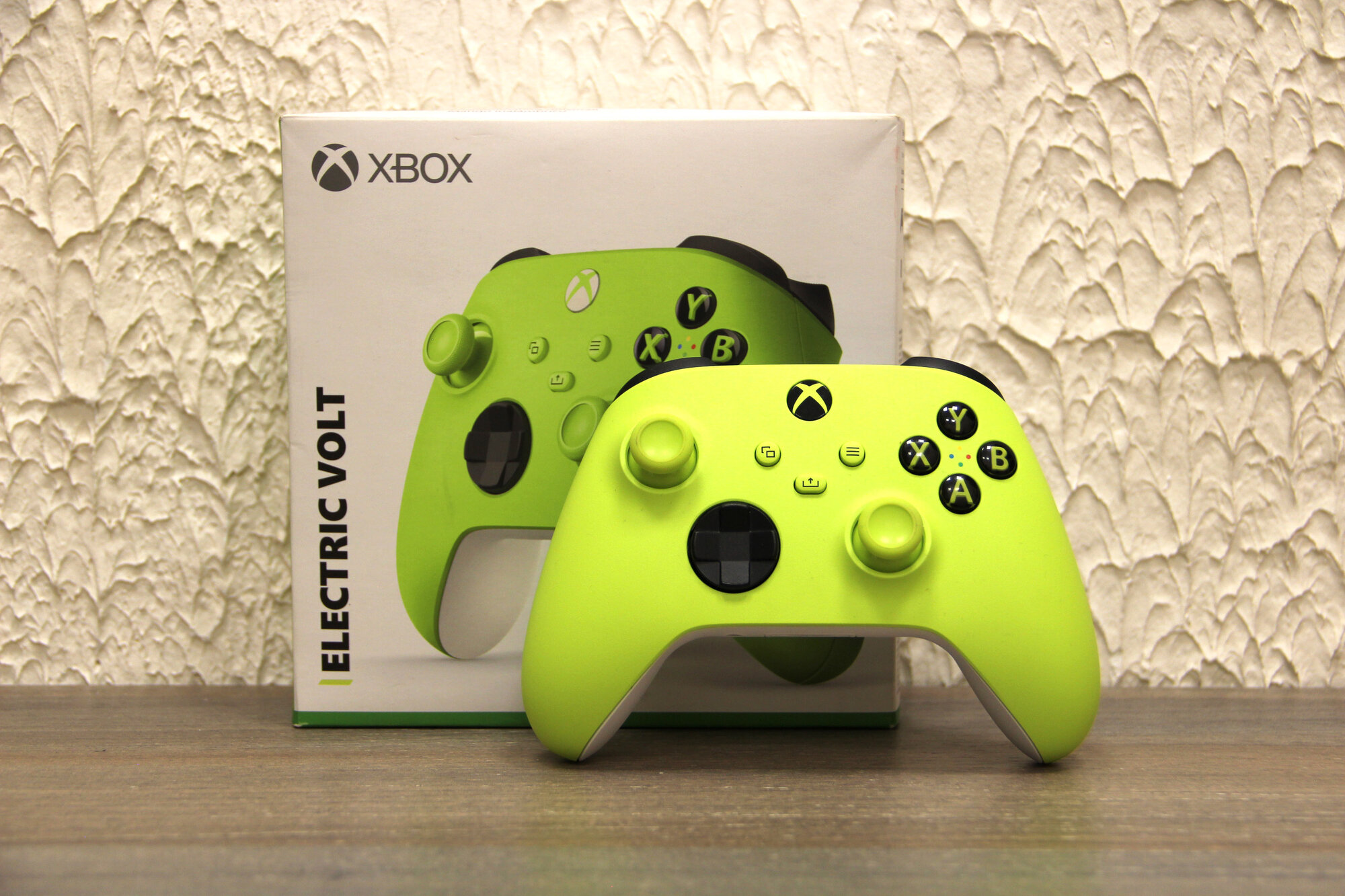 Геймпад Microsoft Xbox Wireless Controller Electric Volt (Model 1914) В коробке