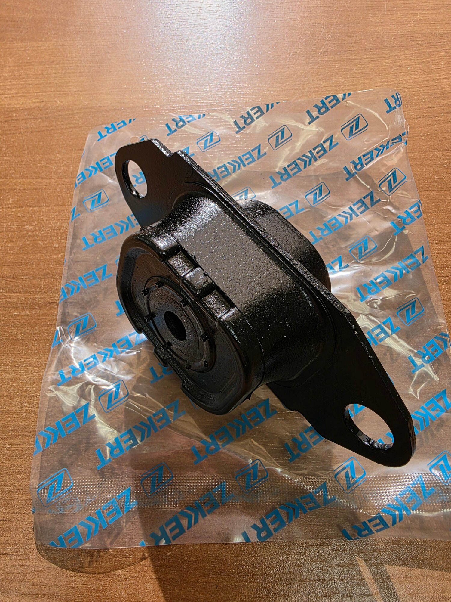 Левая подушка двигателя опора АКПП Nissan Almera g15 2012-2018 Ниссан Альмера g15