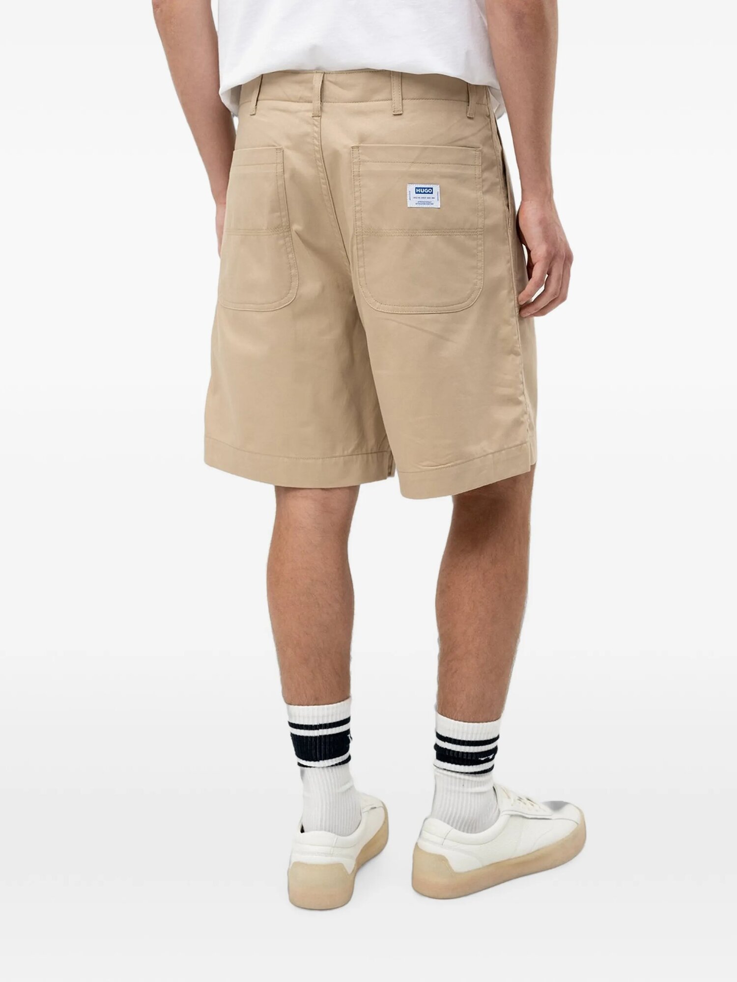 Шорты HUGO Logo-patch shorts, размер 33, разноцветный — фото 1