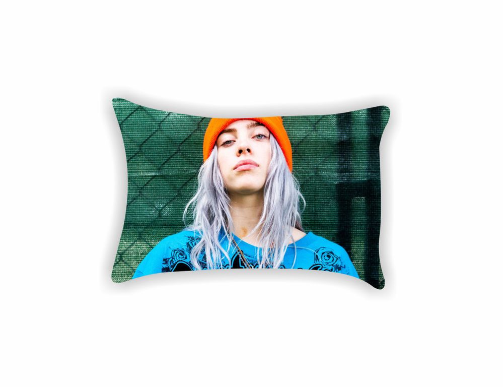 Подушка Билли Айлиш, Billie Eilish №18, Картинка с одной стороны