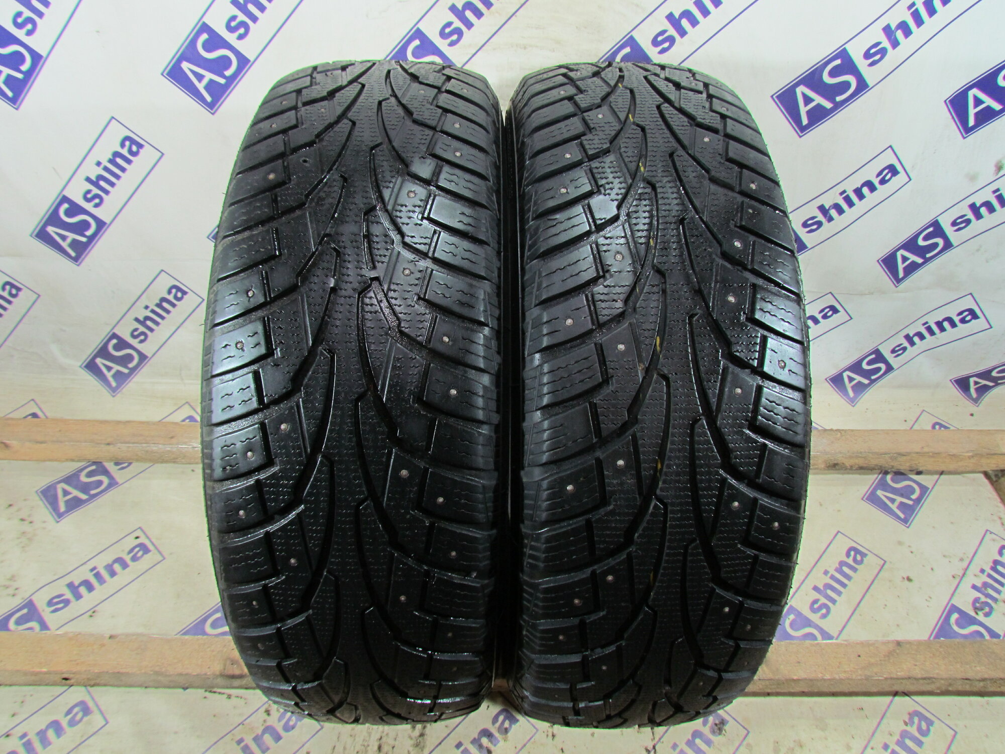 Nankang NK Snow SW-7 215 65 R16 зимние шипованные БУ шины 10-20% износ , артикул 0026141