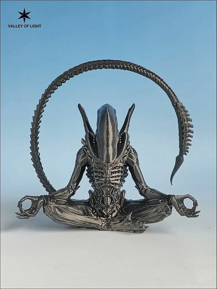Фигурка Alien: Romulus Новая версия Чужого из фильма, 2024 коллекционная модель