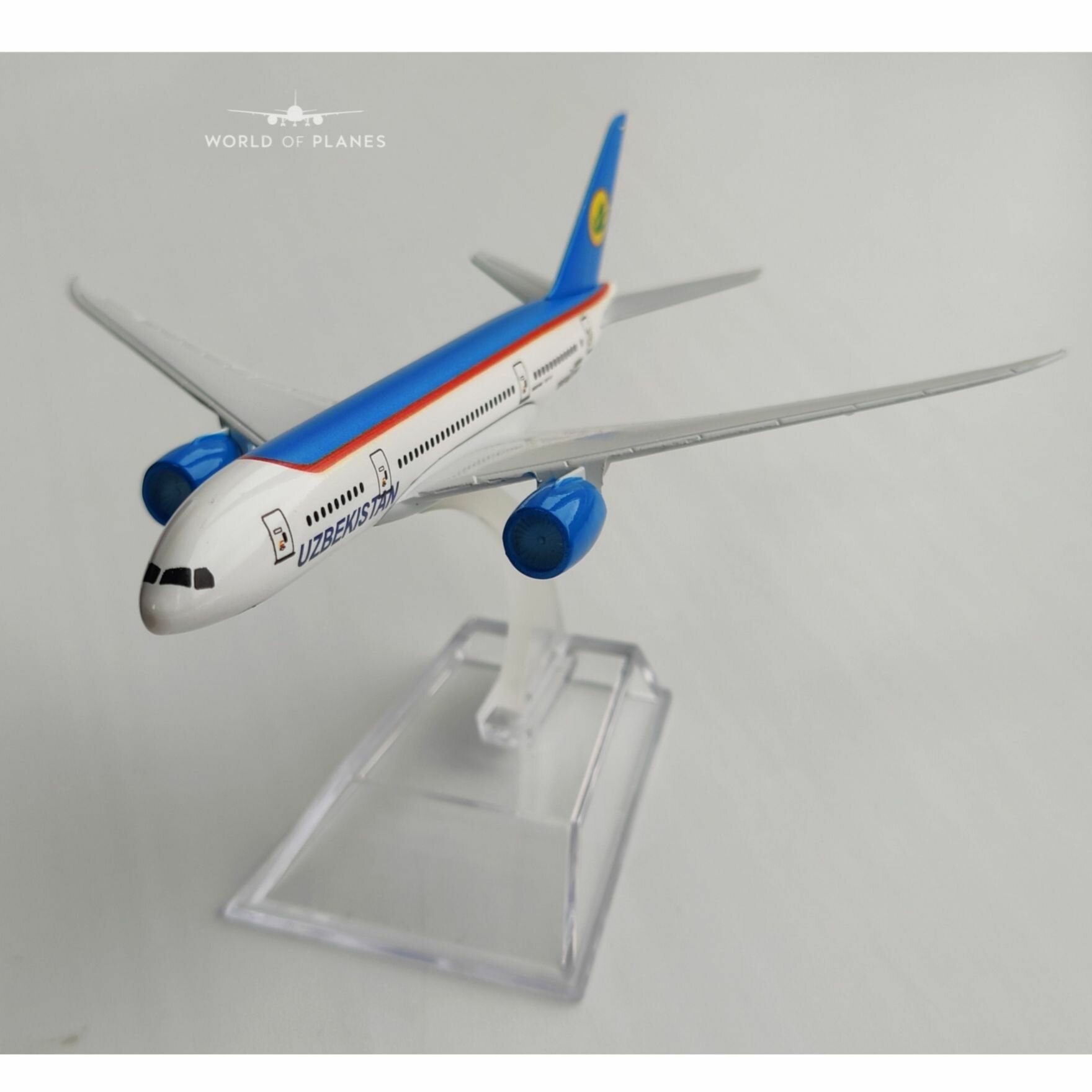 Игрушечная модель самолета Узбекистан