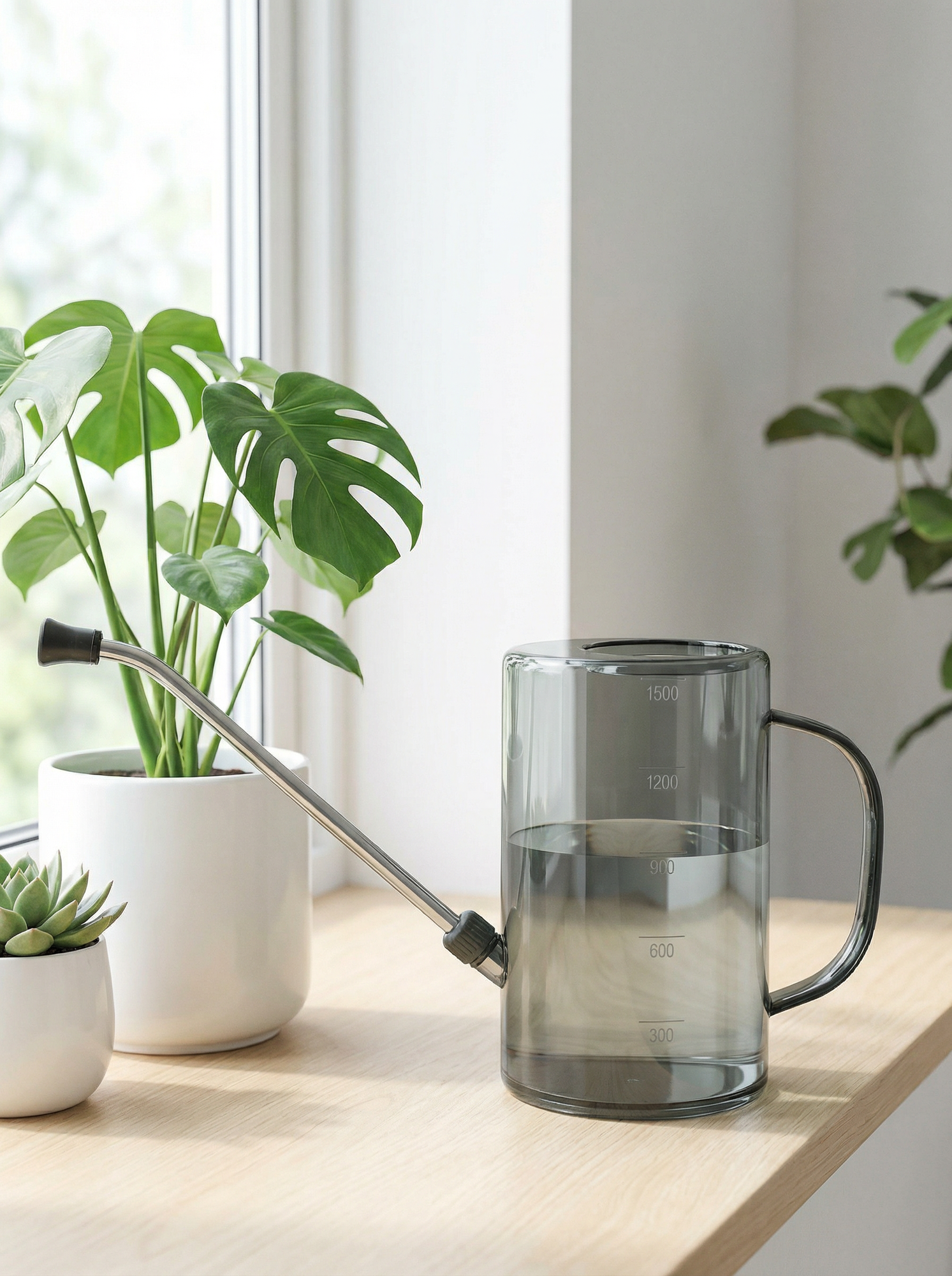 Лейка для полива цветов и комнатных растений, 1,5 л, 18х11.5 см