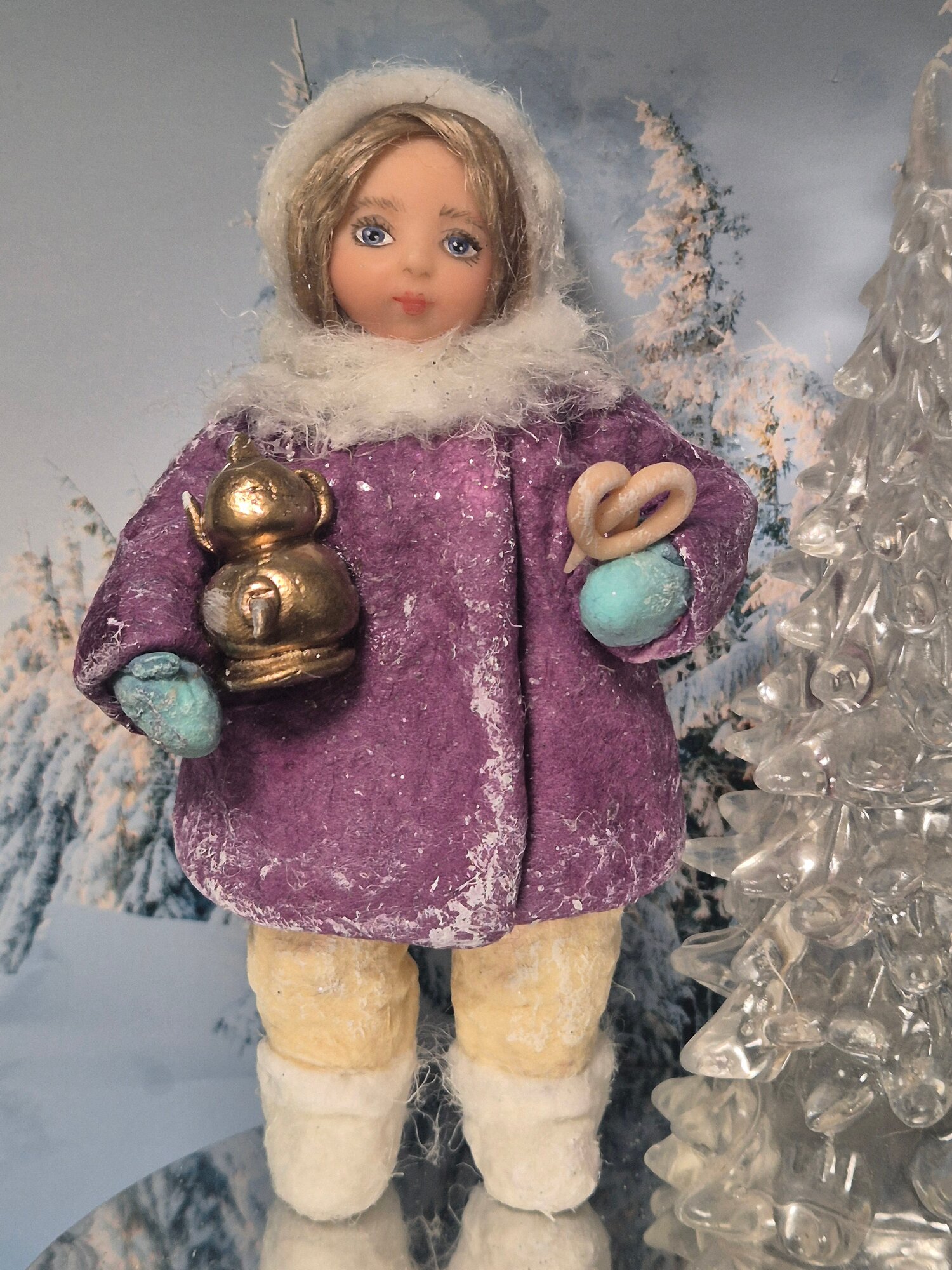 Ёлочная игрушка Affavatta, "Девочка с самоваром", 12см, ручная роспись