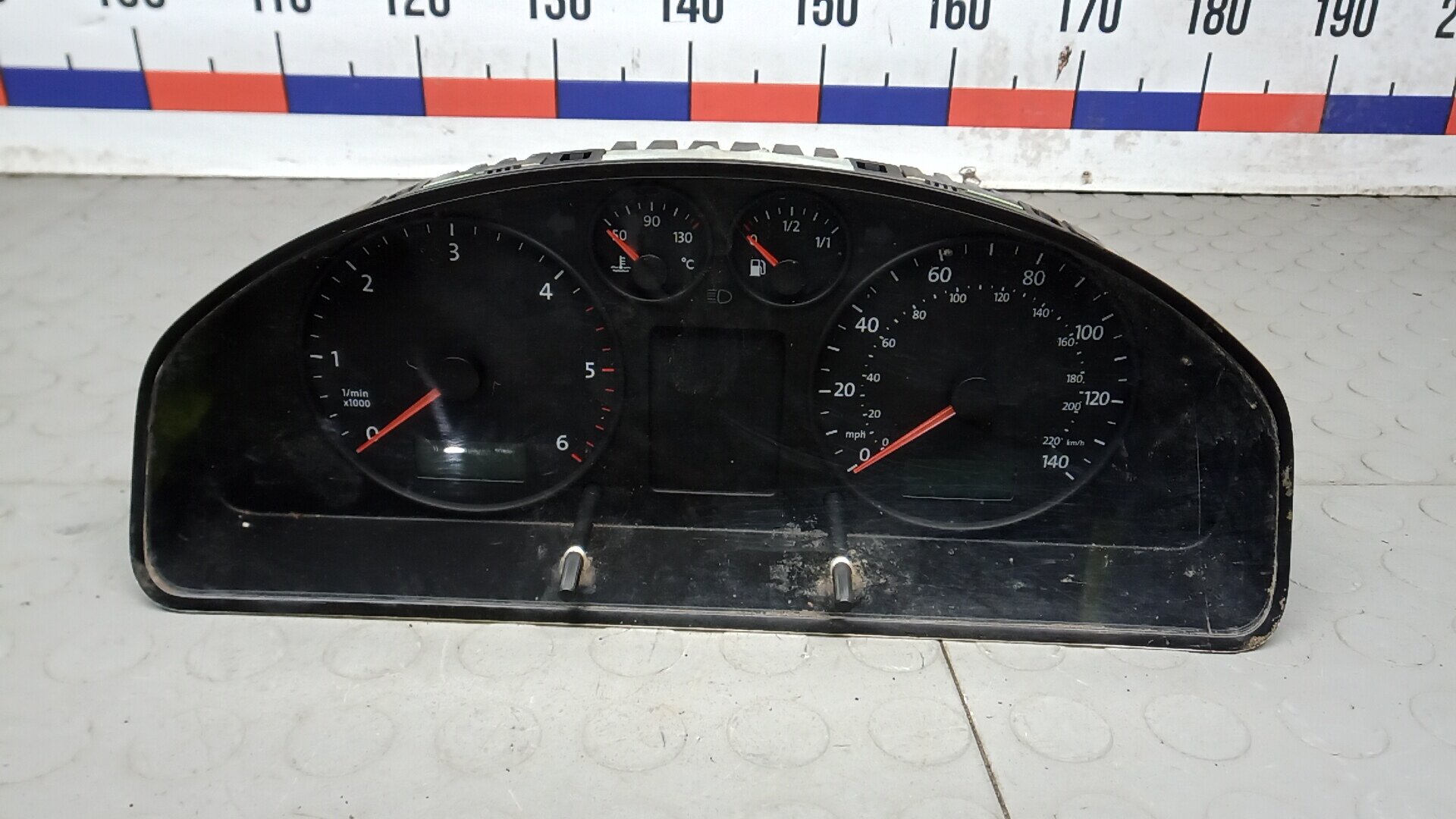 Щиток приборов VOLKSWAGEN TRANSPORTER T5