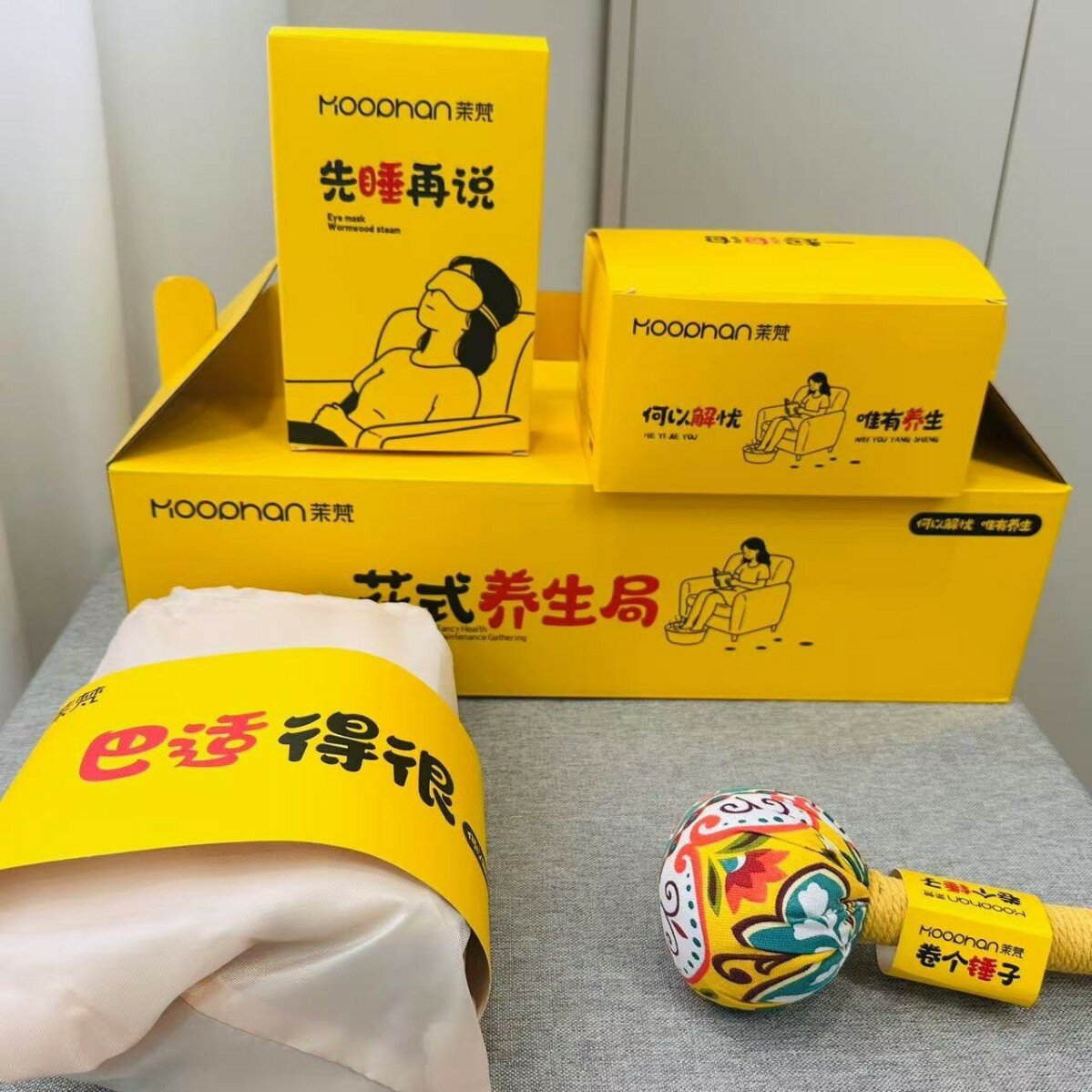 Индивидуальные элитные сувениры для корпоративных мероприятий в честь Дня женщин 2026 года, практичные подарки для сотрудниц и клиенток.