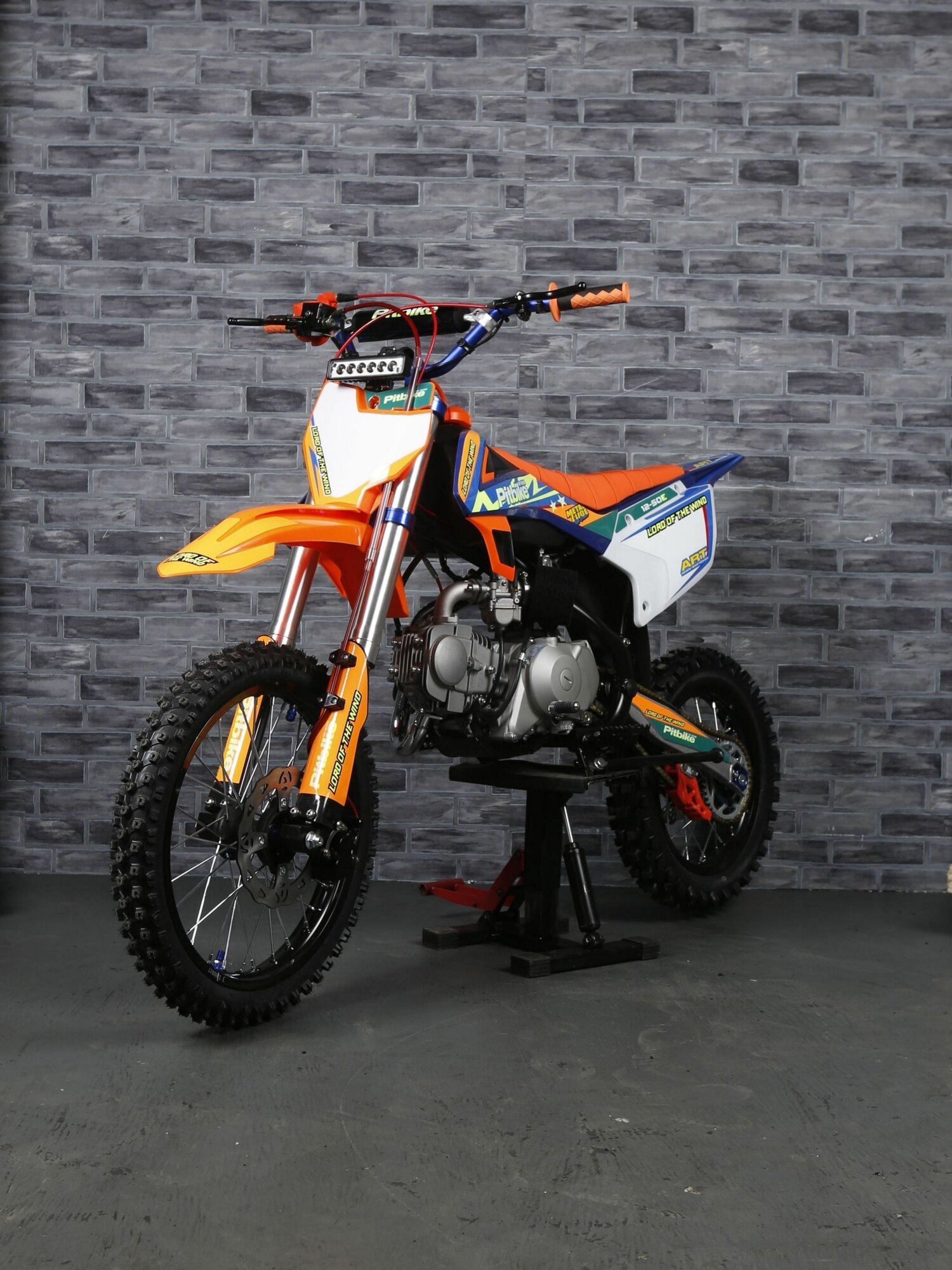 Питбайк ART 12-50E, 125сс, колеса 17/14, электростартер, 10 л. с, высота по седлу 84см