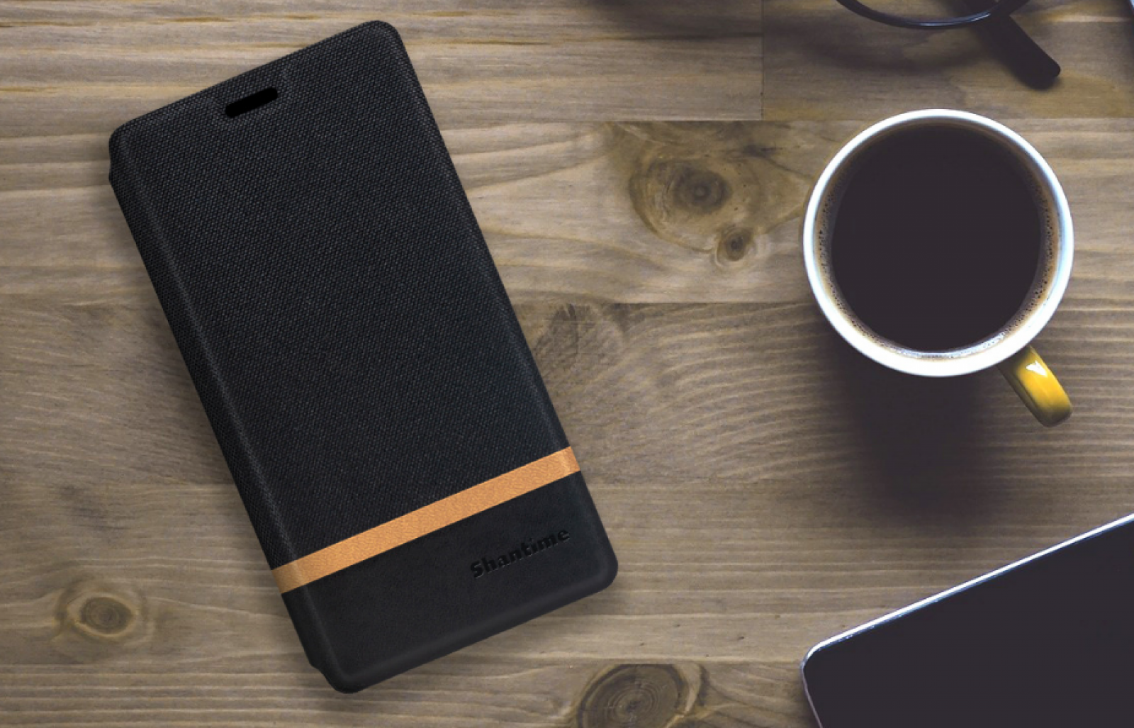 Чехол-книжка MyPads Con Striscia для Lenovo Vibe C2 и K10 из водоотталкивающей ткани черный с золотой полосой