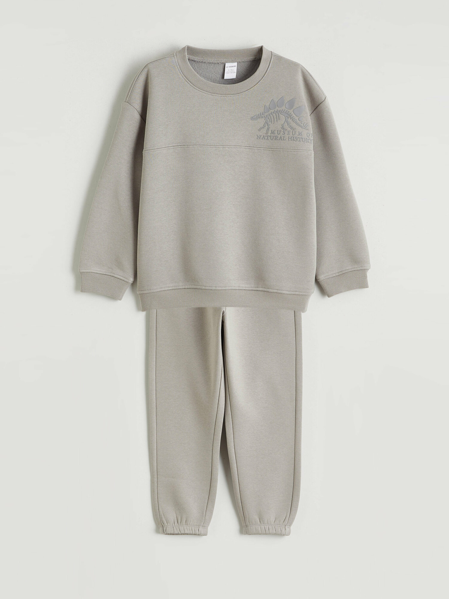 Комплект одежды