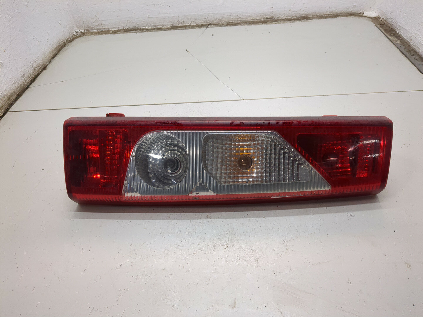 Фонарь (задний) правый Citroen Jumpy (Dispatch) Б/У