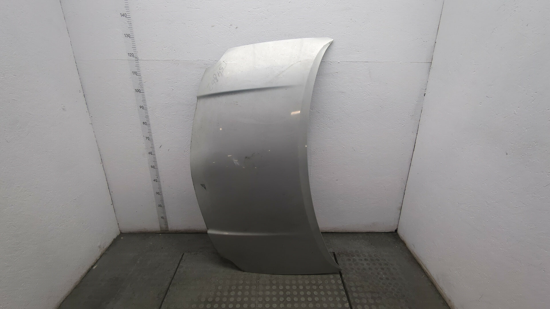 Капот Toyota Auris E15 Б/У