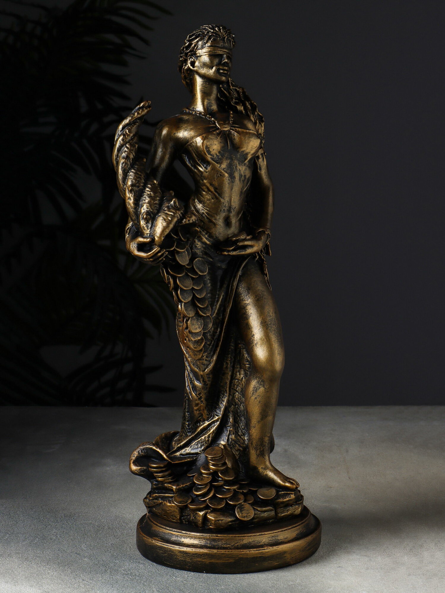 Фигура гипс "Фортуна", 14x14x44 см, под бронзу, цвет: бронзовый