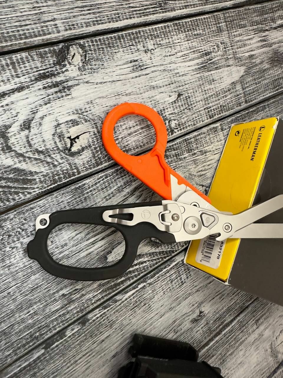 Мультитул Leatherman Raptor RESCUE Black&Orange 832170, 6 инструментов