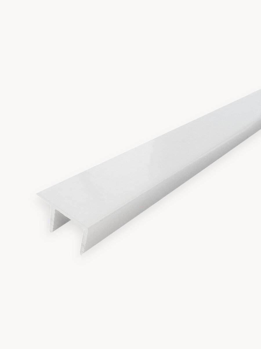 Планка белая угловая алюм. для стеновых панелей 6мм (F-обр) 1050 L=600