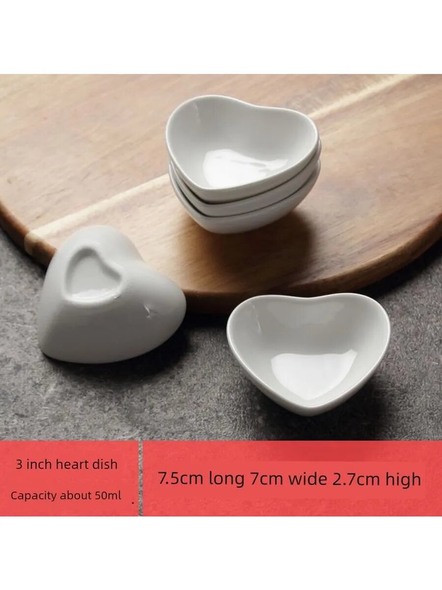 Керамическая тарелка (в форме сердца)