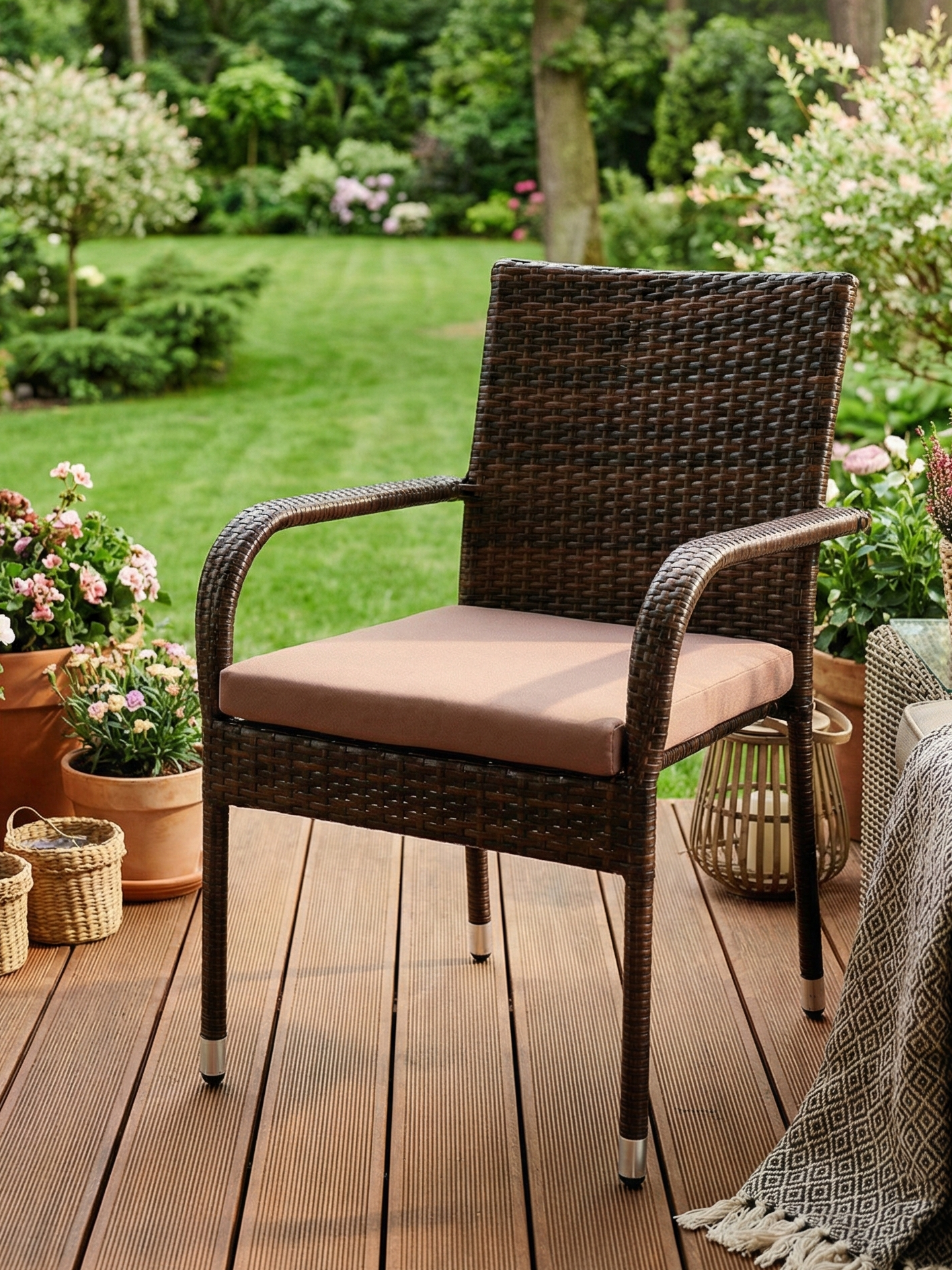 Кресло из искусственного ротанга Корсо (Corso) шоколад подушка коричневая