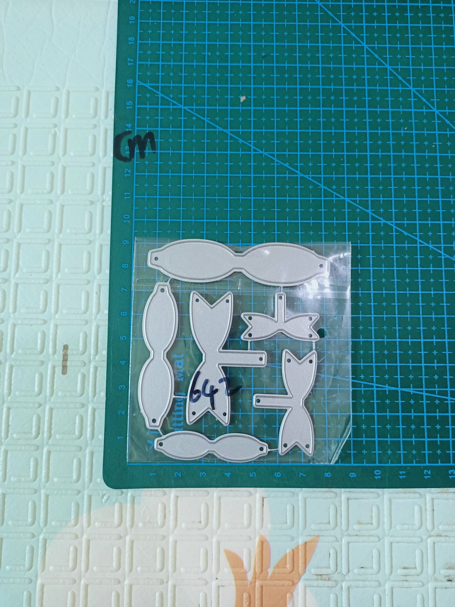 Металлические пресс-формы для скрапбукинга