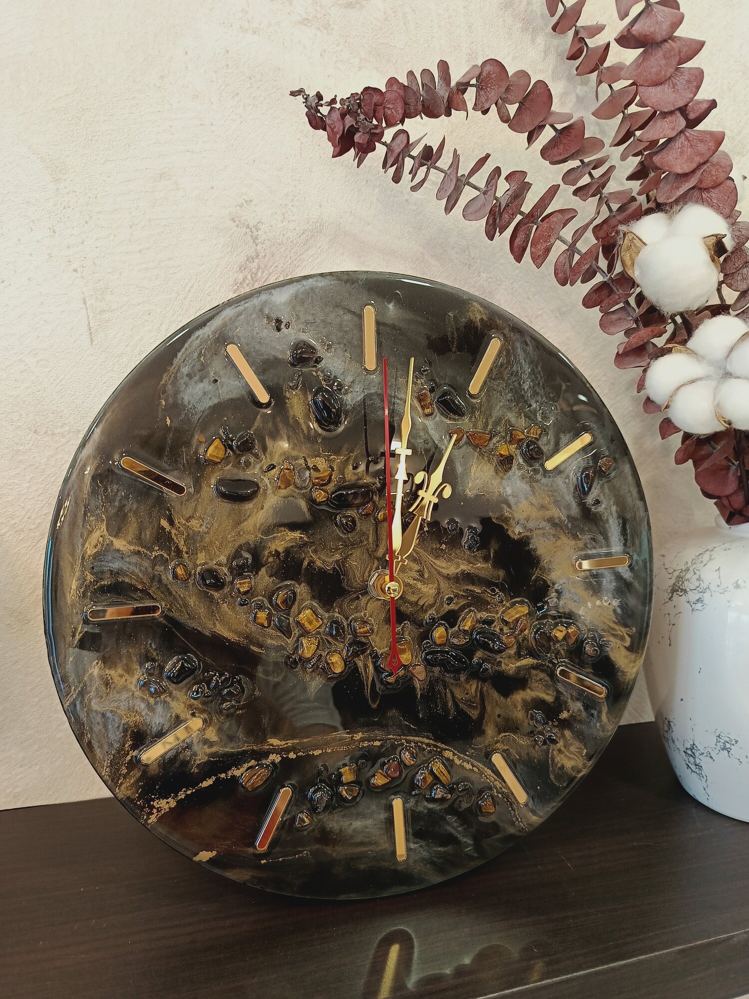Часы настенные ручной работы из эпоксидной смолы