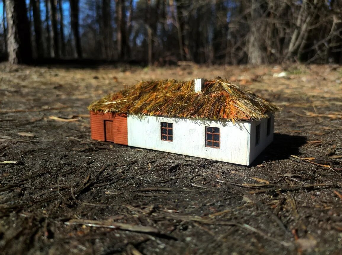 Сборная модель дома в масштабе 1:72. Дом мазанка в масштабе 1/72.