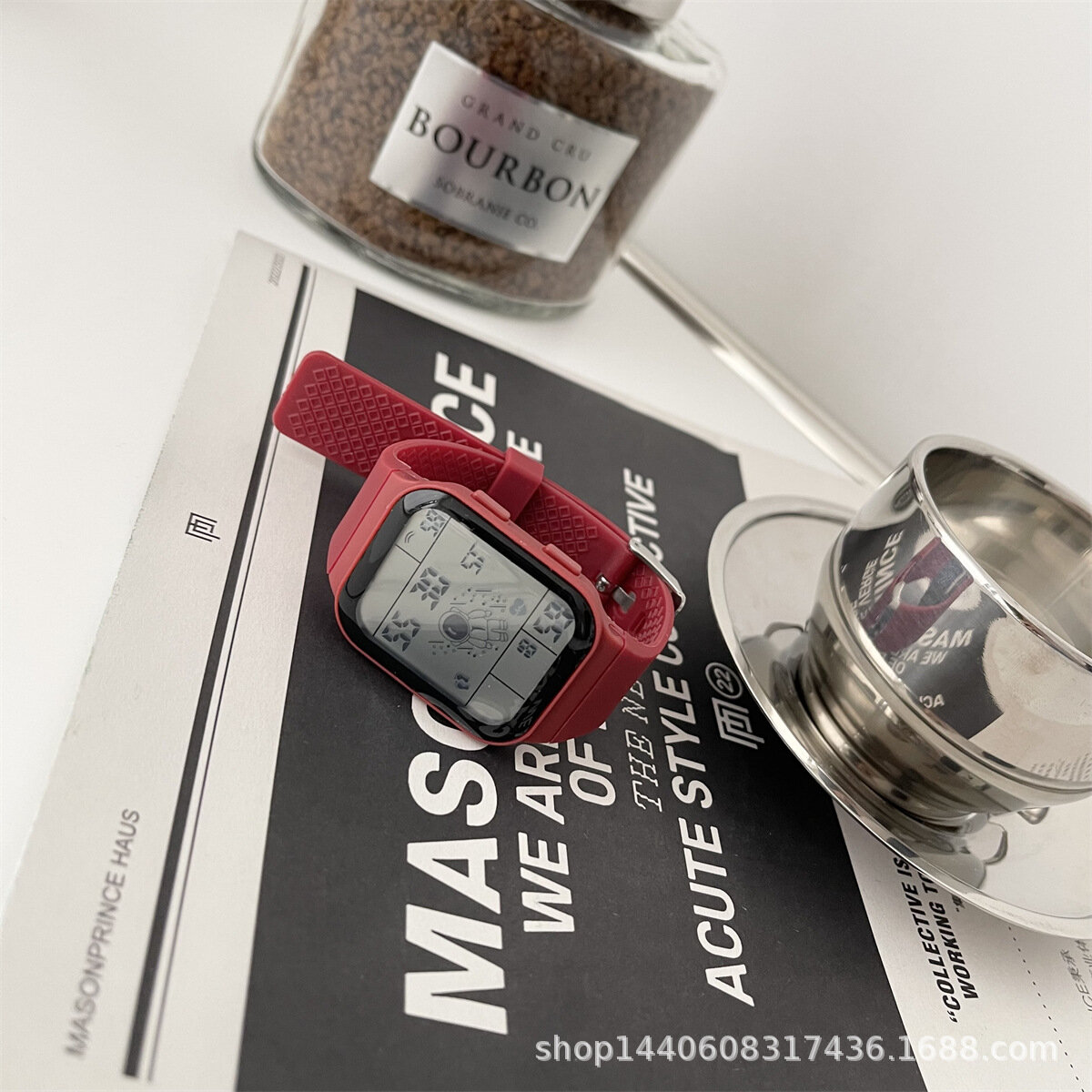 Модные квадратные часы в стиле космонавта для мальчиков и девочек, специально разработанные для учеников средних и старших классов, оснащенные передовыми технологиями, детские спортивные электронные часы.