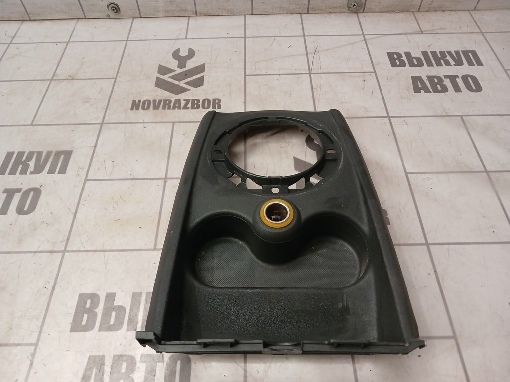 Консоль Renault Megane 2 02-09