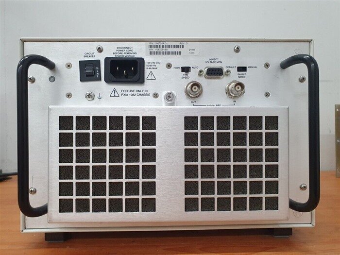 Модуль National Instruments PXIe-1082 — фото 1