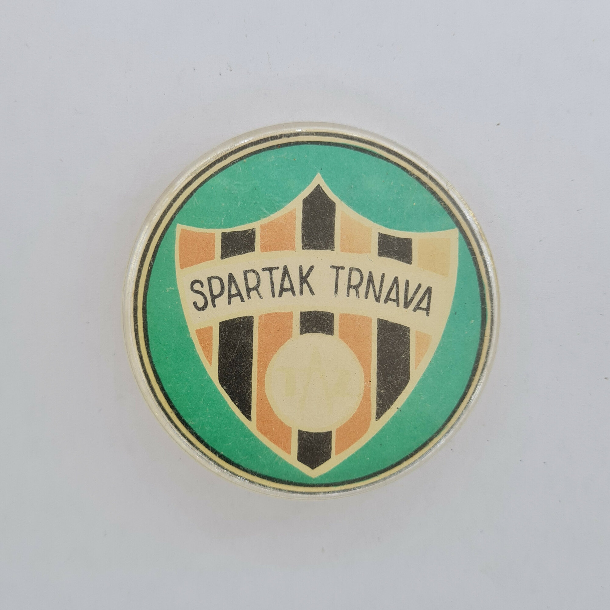 Значок СССР. Футбол, Spartak Trnava, эмблема клуба с мячом. Винтажный значек.