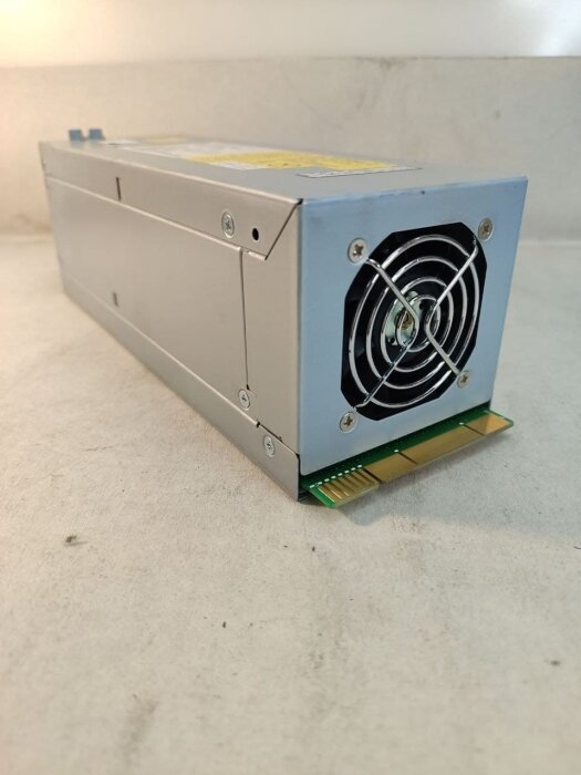 Блок питания 830W Intel (Delta) DPS-830AB A для SC5400BRP SC5400LX