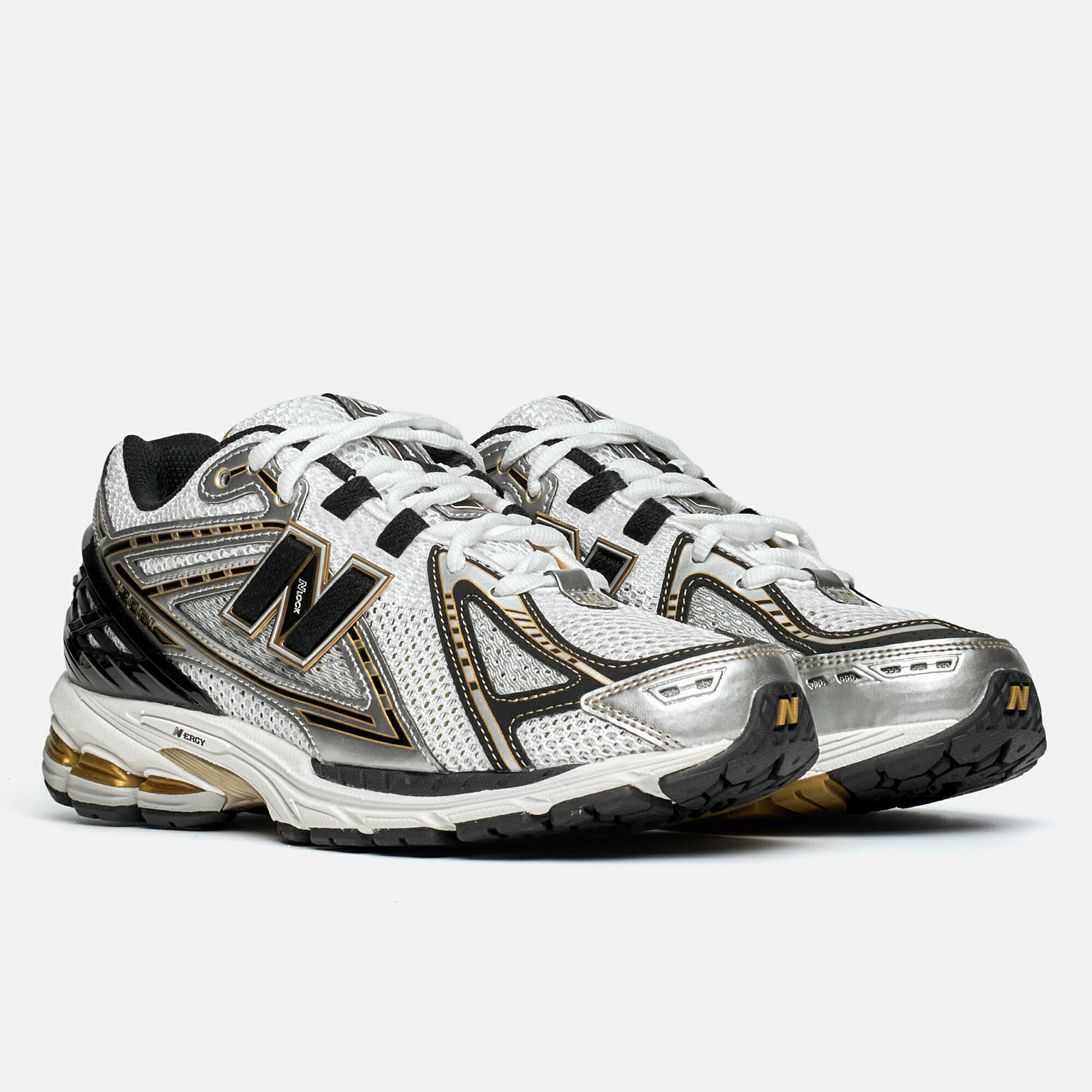 Кроссовки 1906R