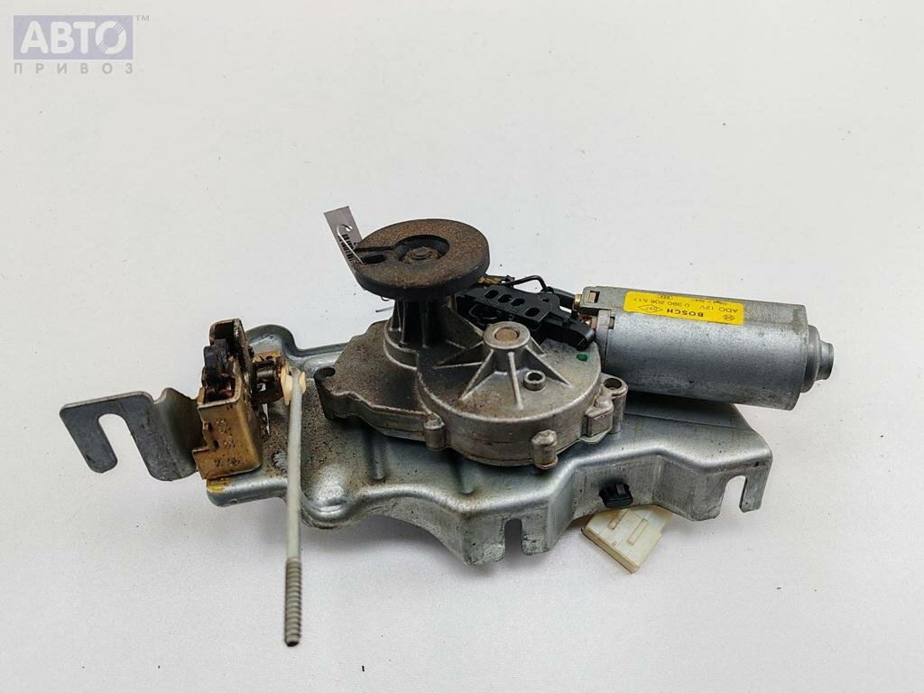 Двигатель стеклоочистителя заднего (моторчик дворников) Renault Laguna 1 (1993-2000)