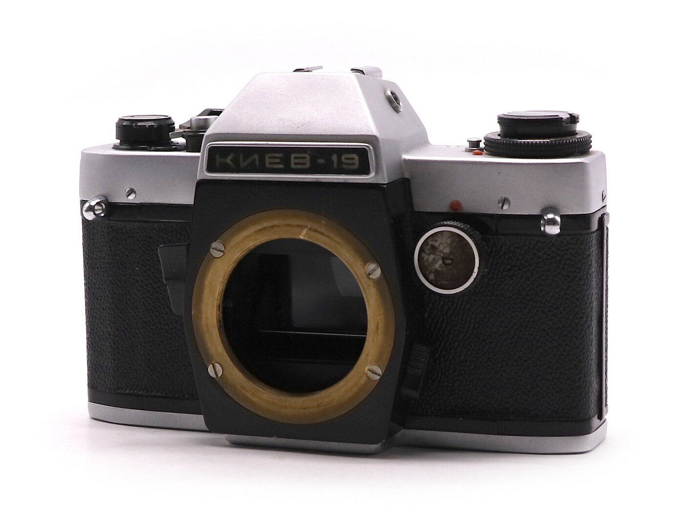 Советский зеркальный фотоаппарат Киев 19 body М42