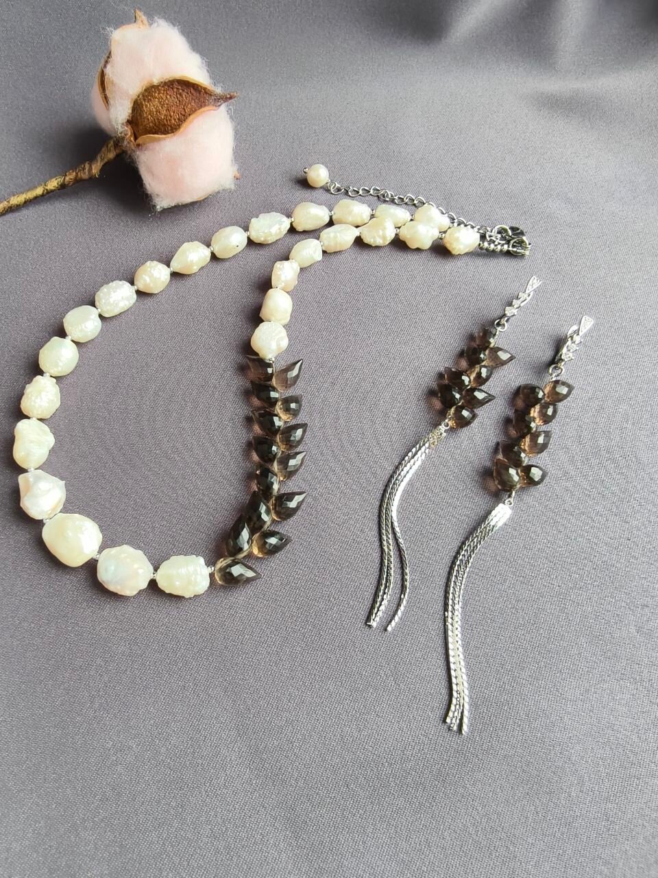 Комплект бижутерии: колье, серьги, раухтопаз, жемчуг культивированный