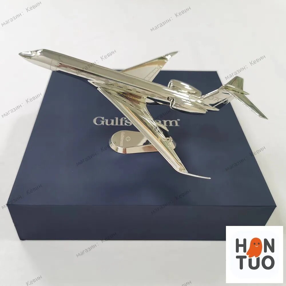 Модель самолета Gulfstream G700 1:150 из металла, серебристый цвет, коллекционная