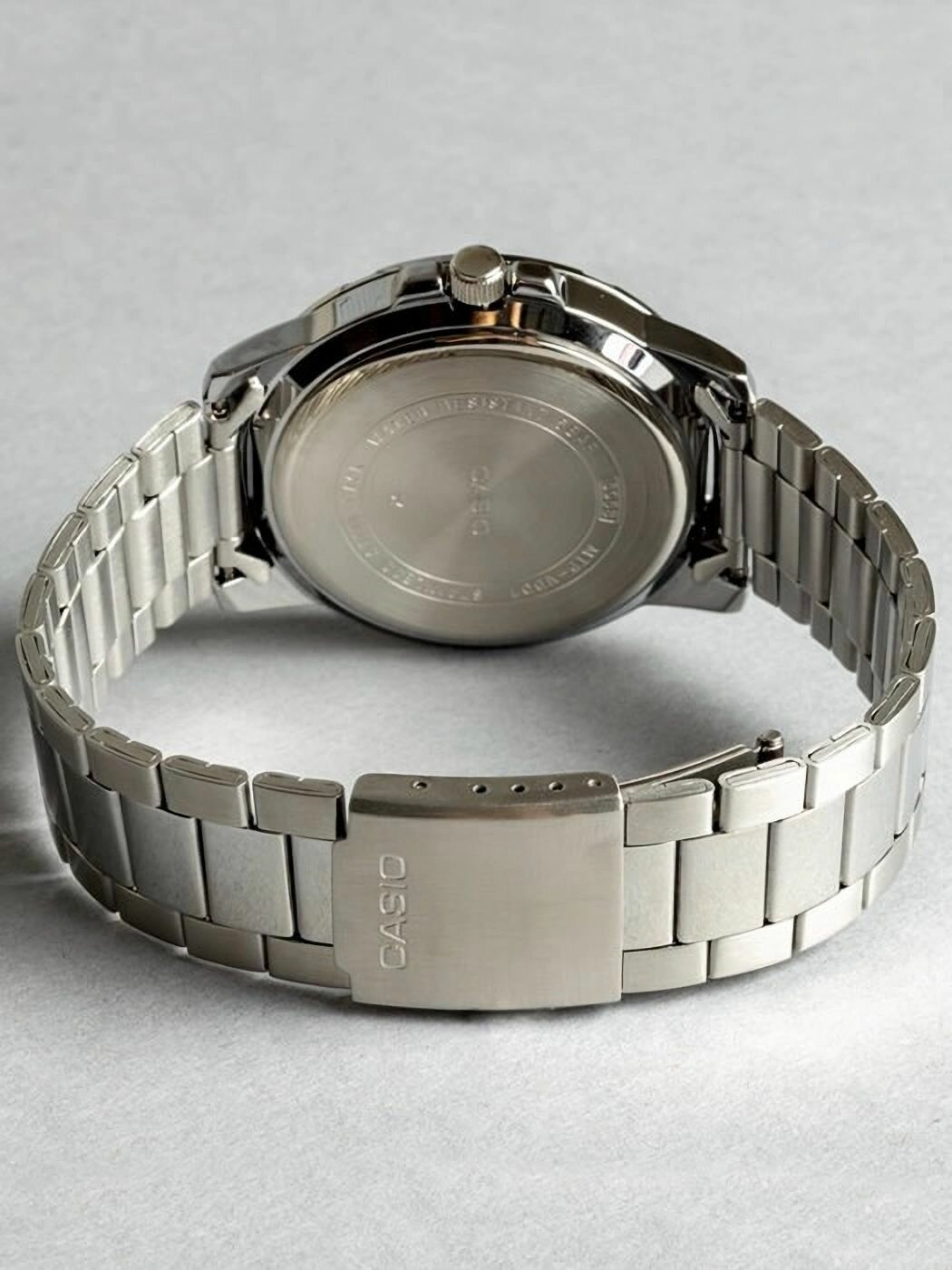 Наручные часы CASIO — фото 1