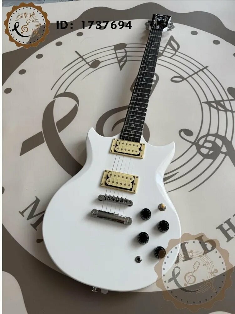 Yamaha Электрогитара Электрическая гитара подходит для новичков. 6-струнная, корпус Махагони 39"