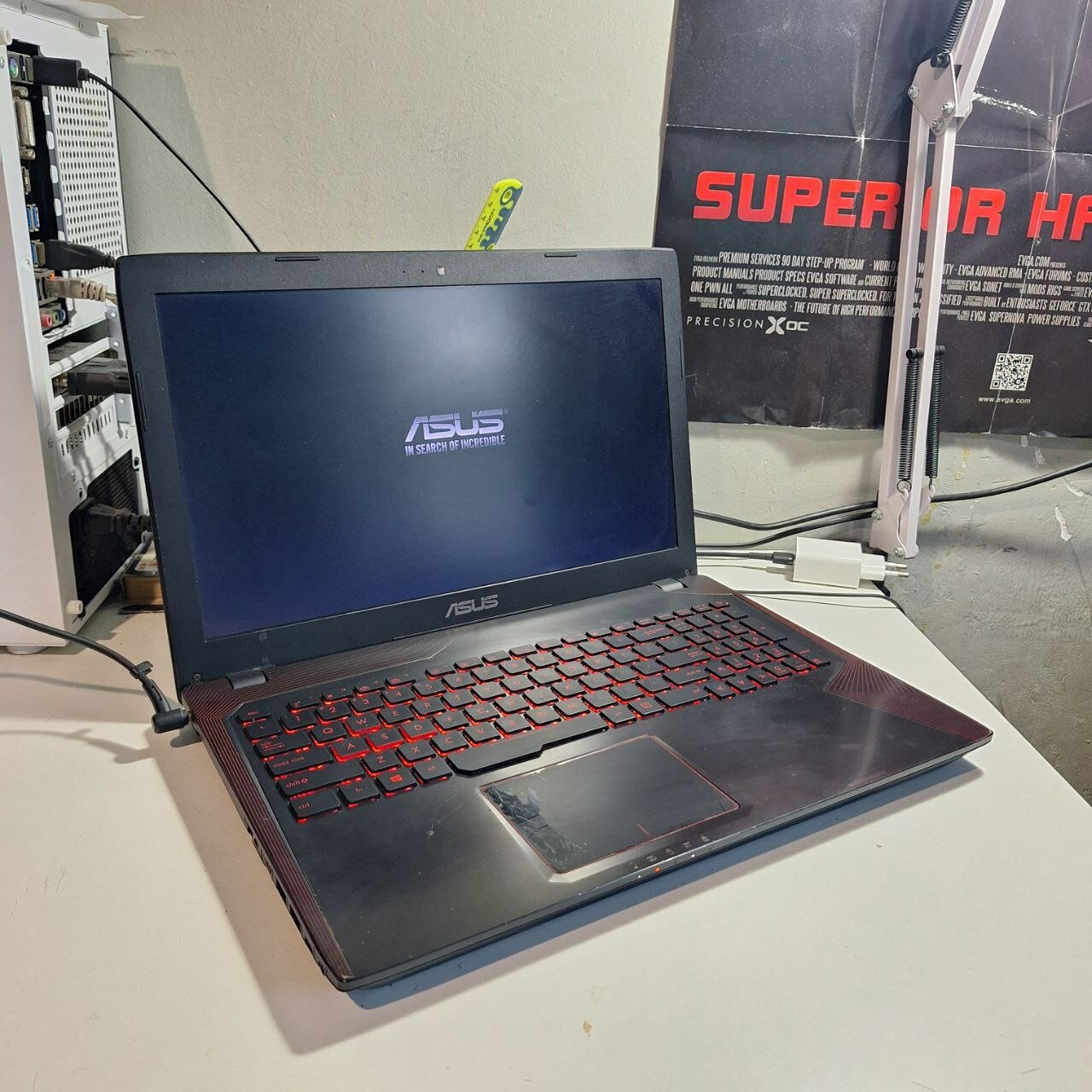 Игровой ноутбук Asus 15,6" i5-7300, 8gb, GTX 1050, HDD 500GB
