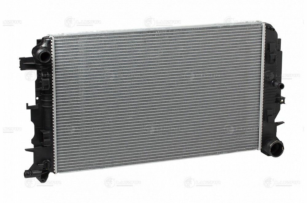 LUZAR Радиатор охлаждения двигателя для VW CRAFTER / MB SPRINTER 2.2D/3.5D M/T -A/C 06-