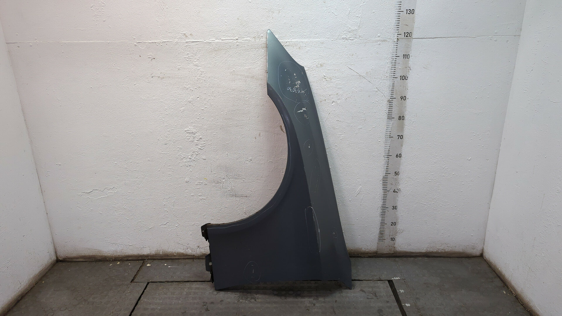 Крыло левое переднее Mercedes CLS C219 Б/У