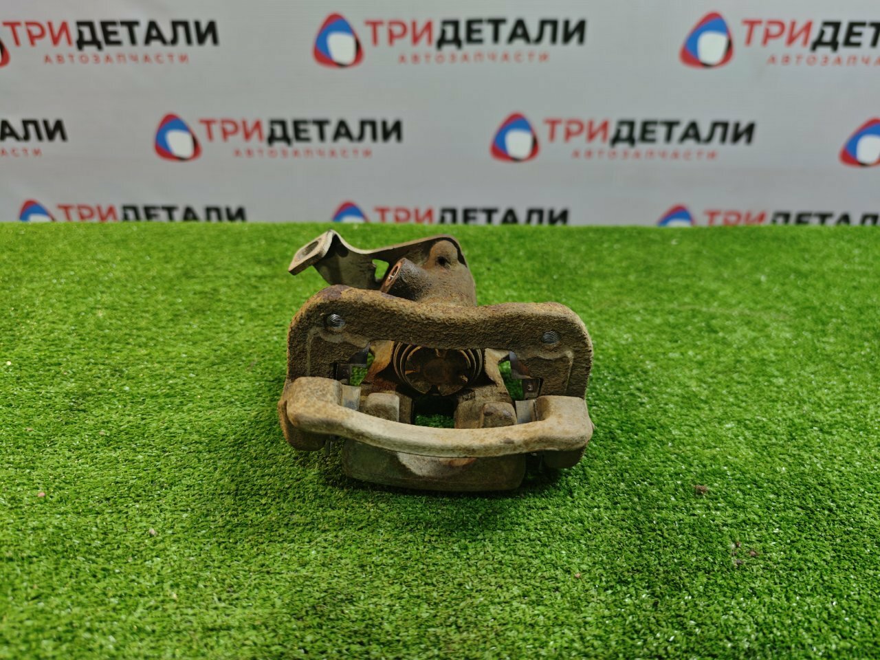 Суппорт тормозной Hyundai Solaris 1.6 G4FC 2015 задн. прав. (б/у)