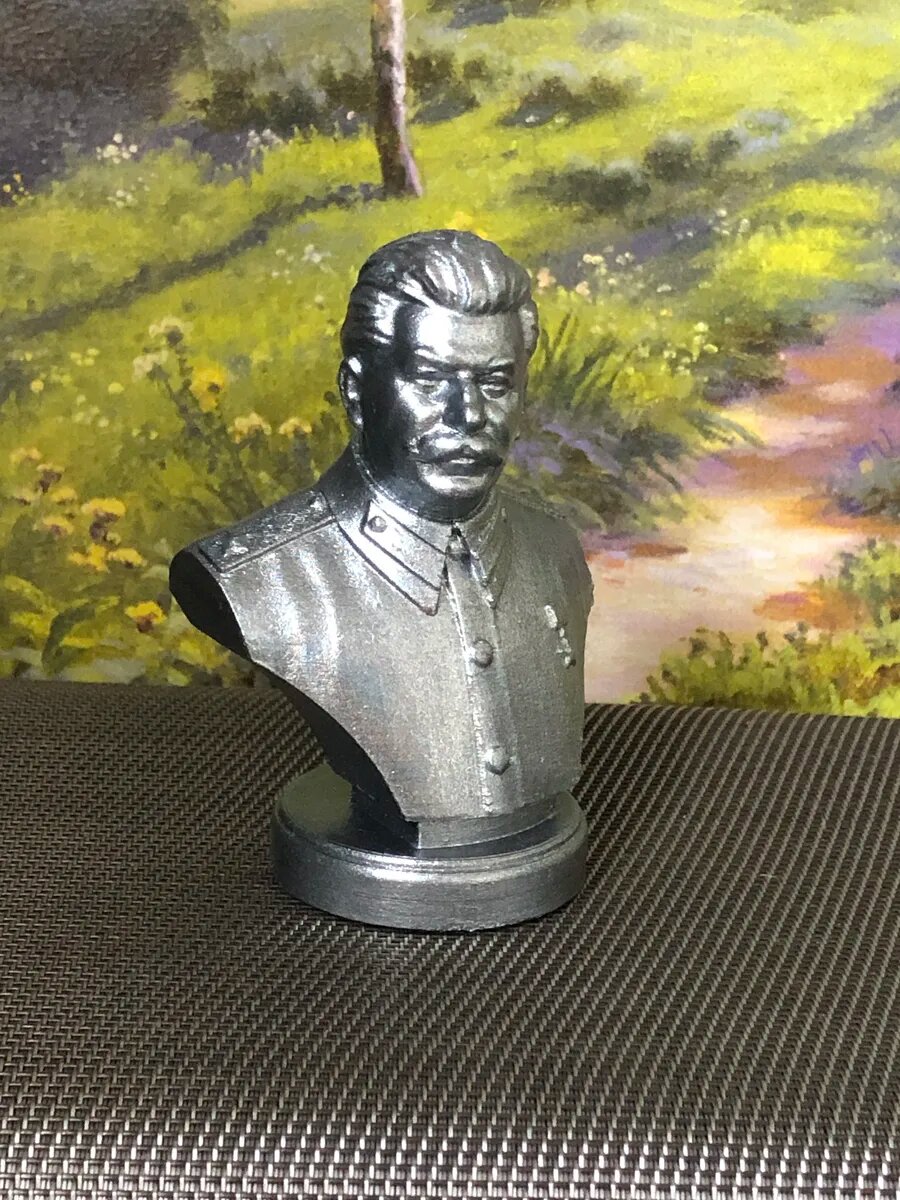 Статуэтка Бюст И. В. Сталин 10 см. под серебро, отличный подарок