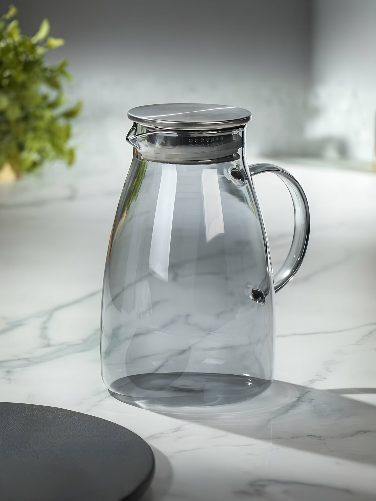Кувшин из боросиликатного стекла 1.5 л с крышкой Графит, для воды и напитков, посудомоечная машина