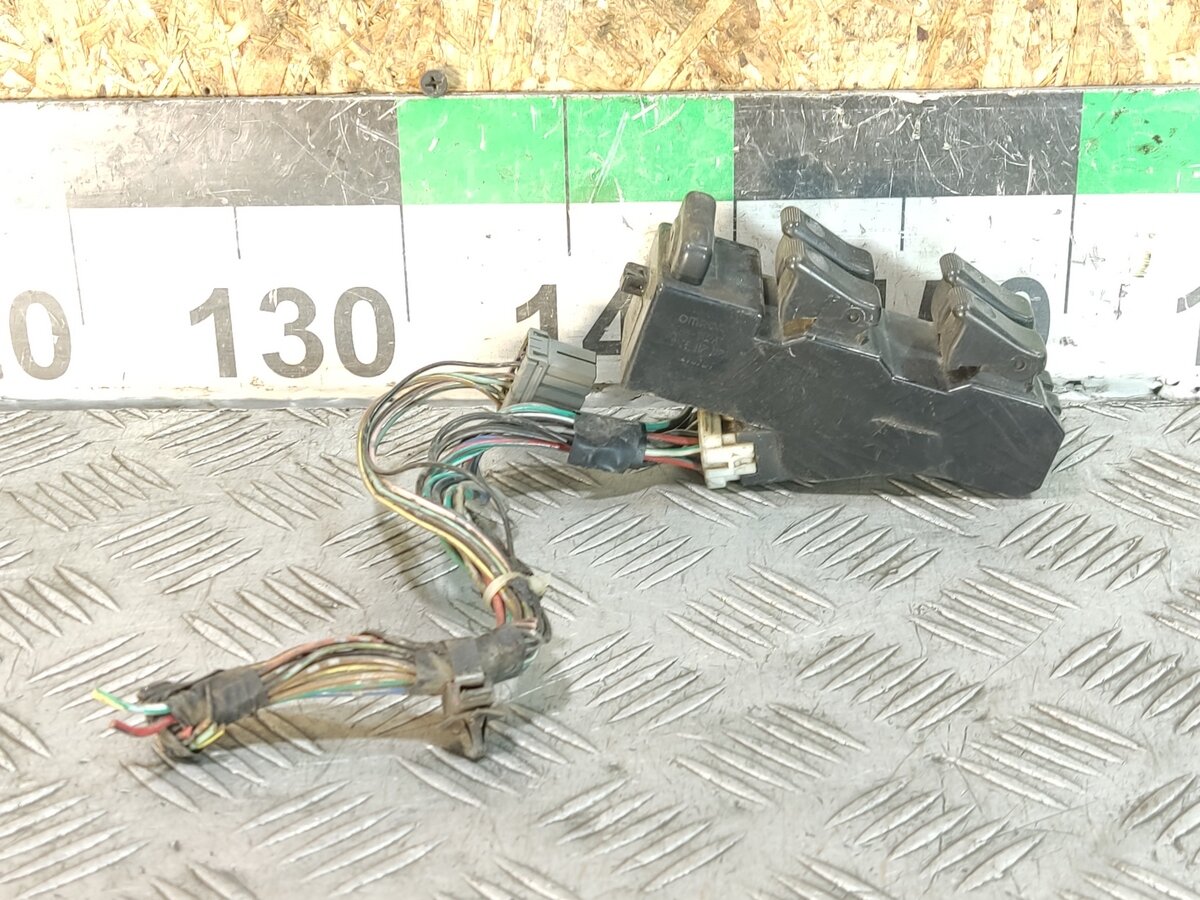 Блок управления стеклоподъемниками MAZDA 323 1994-1998 BC1D66350A