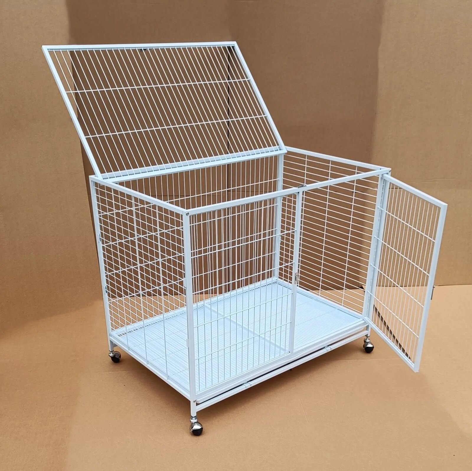 Клетка Kredo 073 для собак, окрашенная, с колёсами, 95x57.5x86.5см