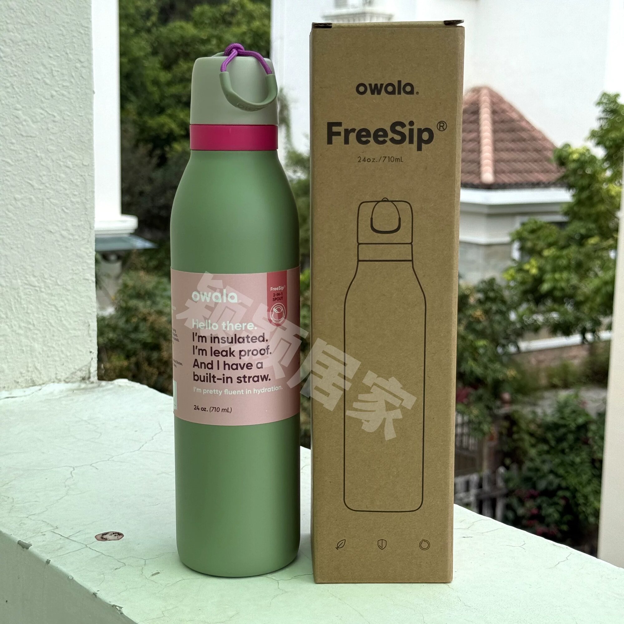 Owala Twist 24oz термосовая бутылка из нержавеющей стали с цветом сейга для повседневных поездок