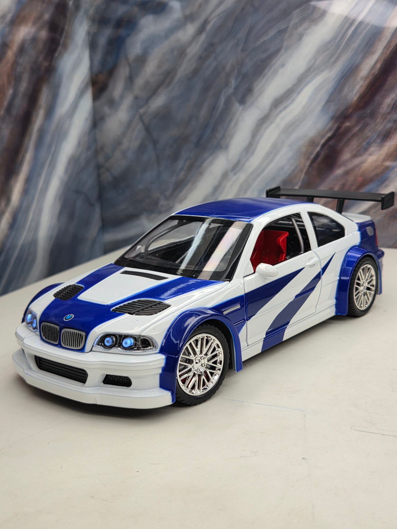 Металлическая машинка БМВ М3 Е46 масштаб 1/24 BMW GTR свет звук