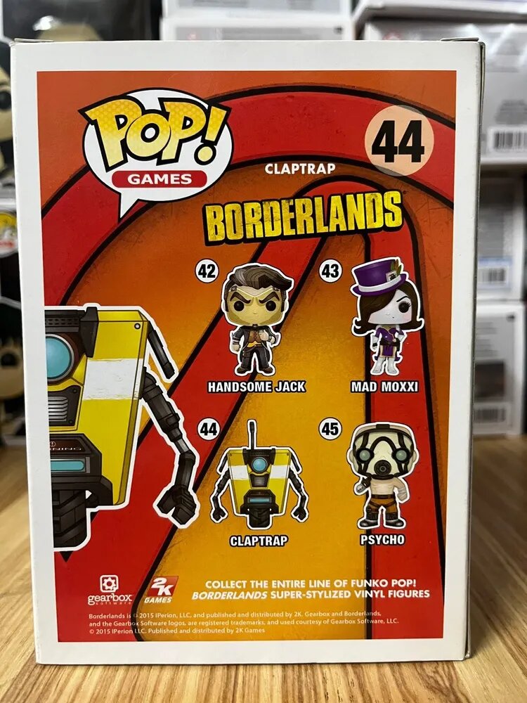Фигурка borderlands 44# claptrap — фото 1