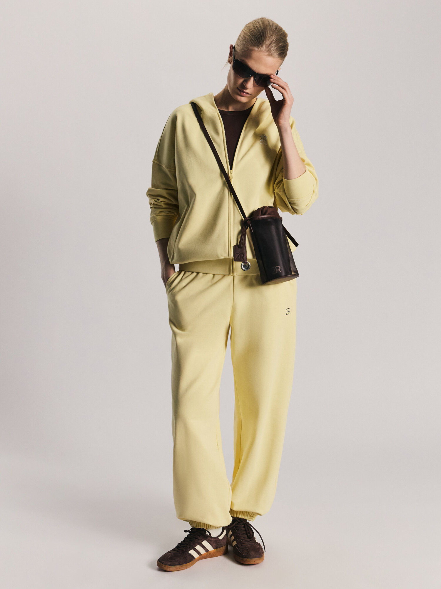 Брюки джоггеры