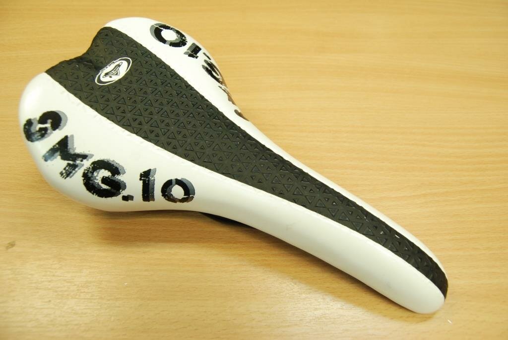 Седло спортивное Selle Monte Grappa SMG10 (3030), цвет Белый/Чёрный